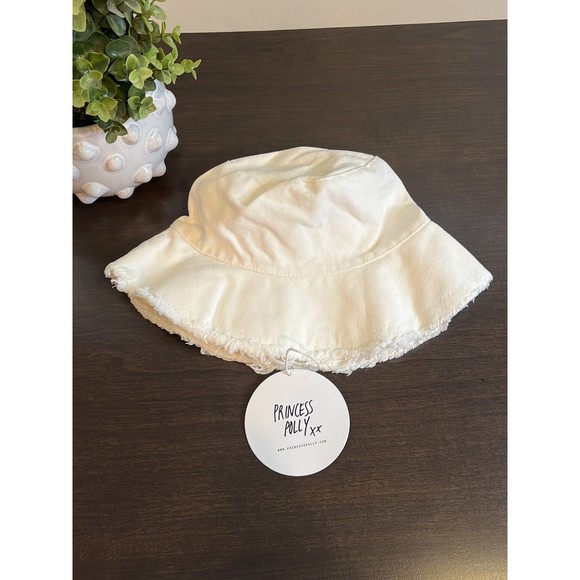 Princess Polly | Accessories | Princess Polly Capri Bucket Hat Nwt ...